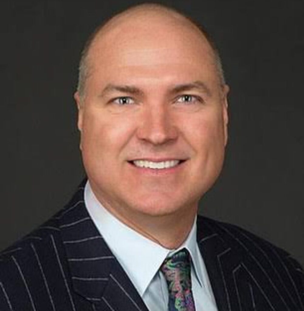 ¿Quién es la novia de Steven Johnson? La controversia reciente ...